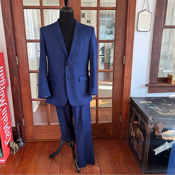 Perry Ellis | Suits & Blazers | Perry Ellis Portfolio Slim Fit 42r Suit ...